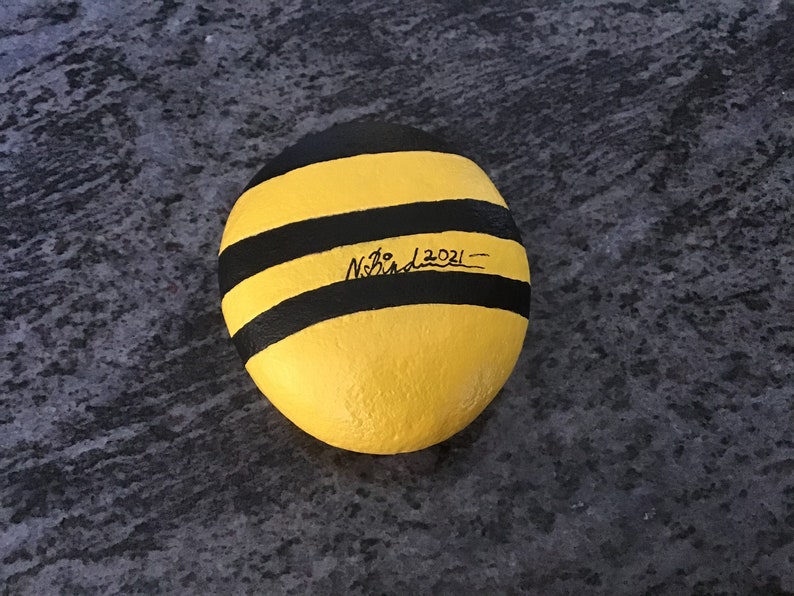 Bumblebee Painted Rocks. - Etsy