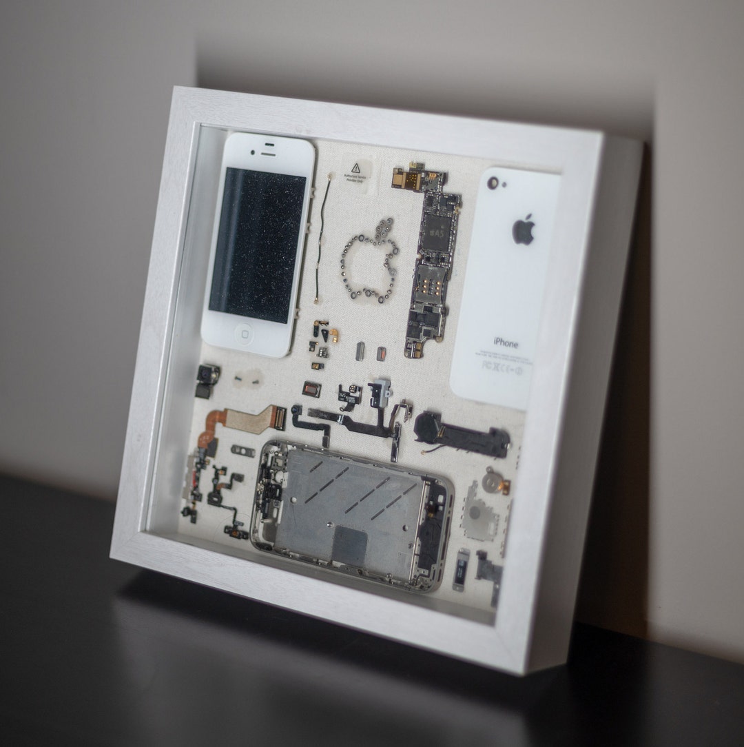 Apple iPhone 4S Teardown/framed/disassembled Cell Phone Component ...