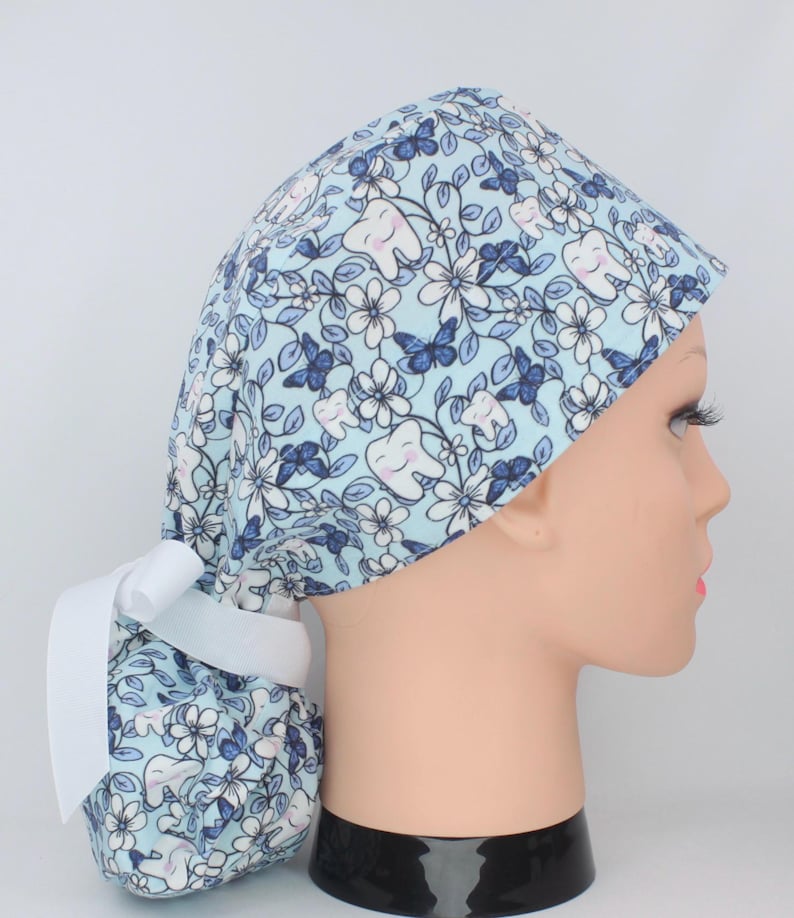 Dientes y flores, cola de caballo, gorro médico - Etsy España