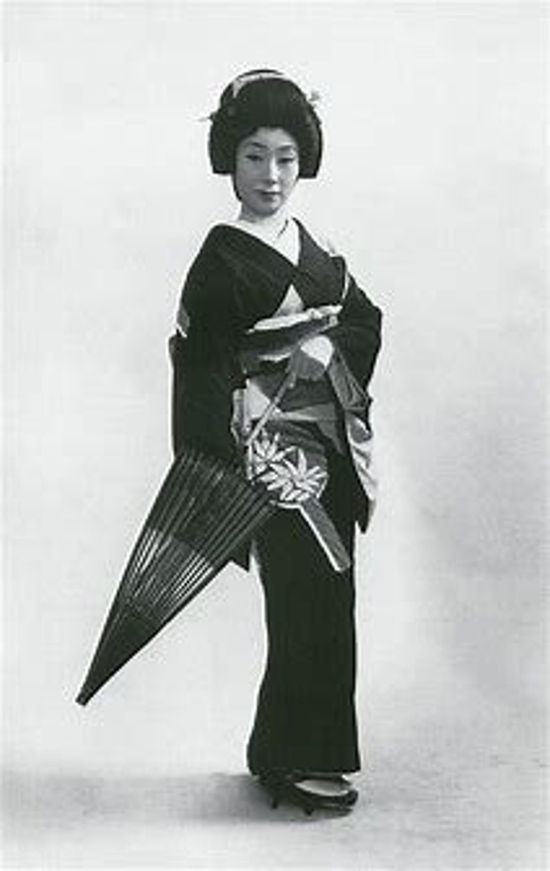 The Kimono of the Geisha Diva Ichimaru, Kimono, Ichimaru, Japanese Art ...