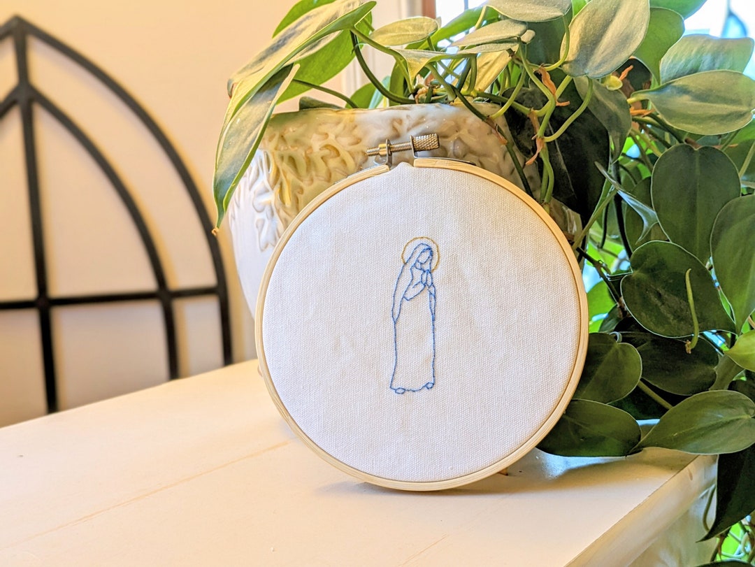 Marian Outline: Embroidery Stick and Stitch Sticker - Etsy