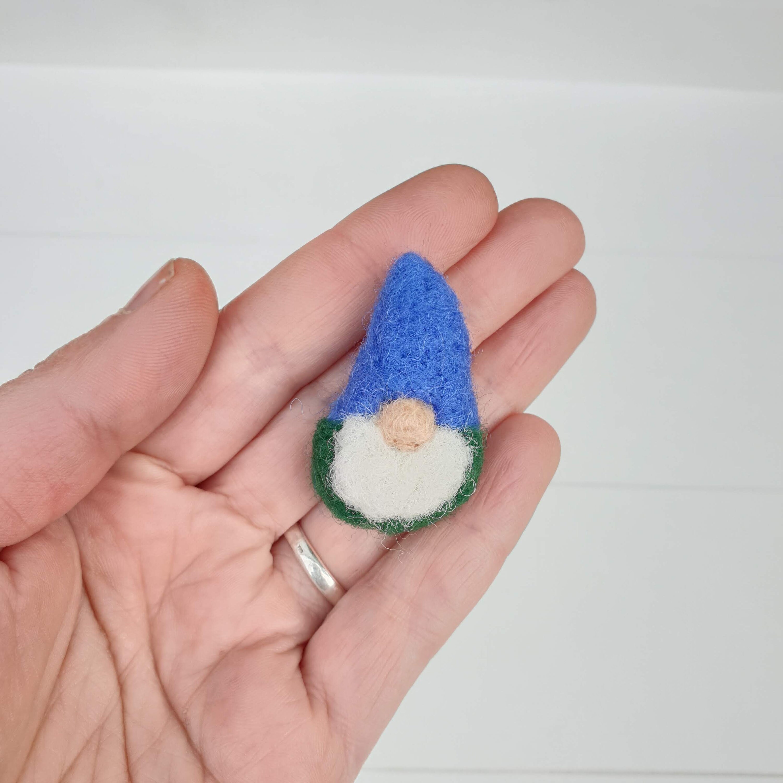 Mini Gonks Felt Gnomes Christmas Dwarfs Miniature Elfs 3cm - Etsy UK