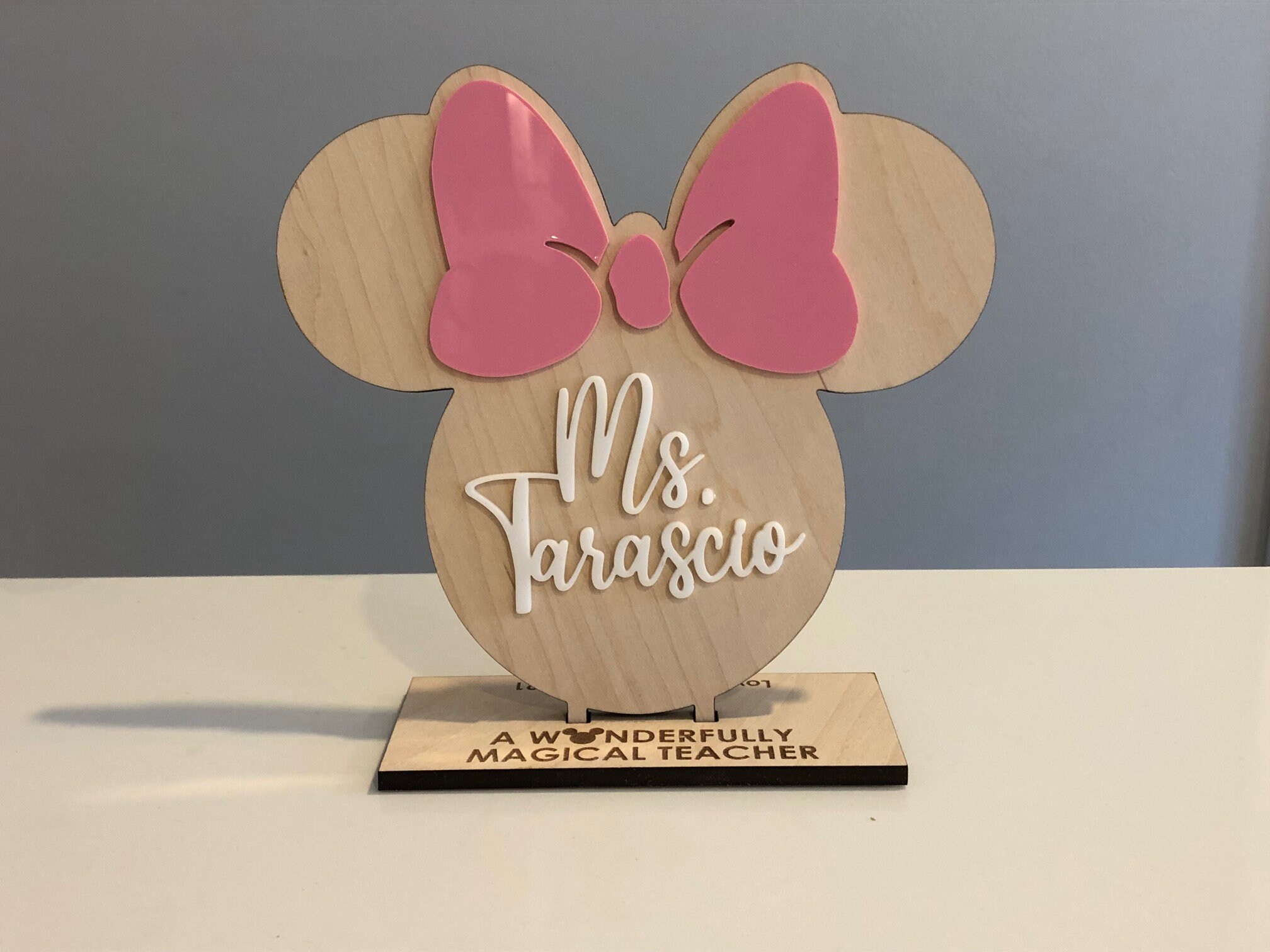 Minnie Mouse Desk Plaque SVG - Teacher Gift, Name Sign (digital File ...