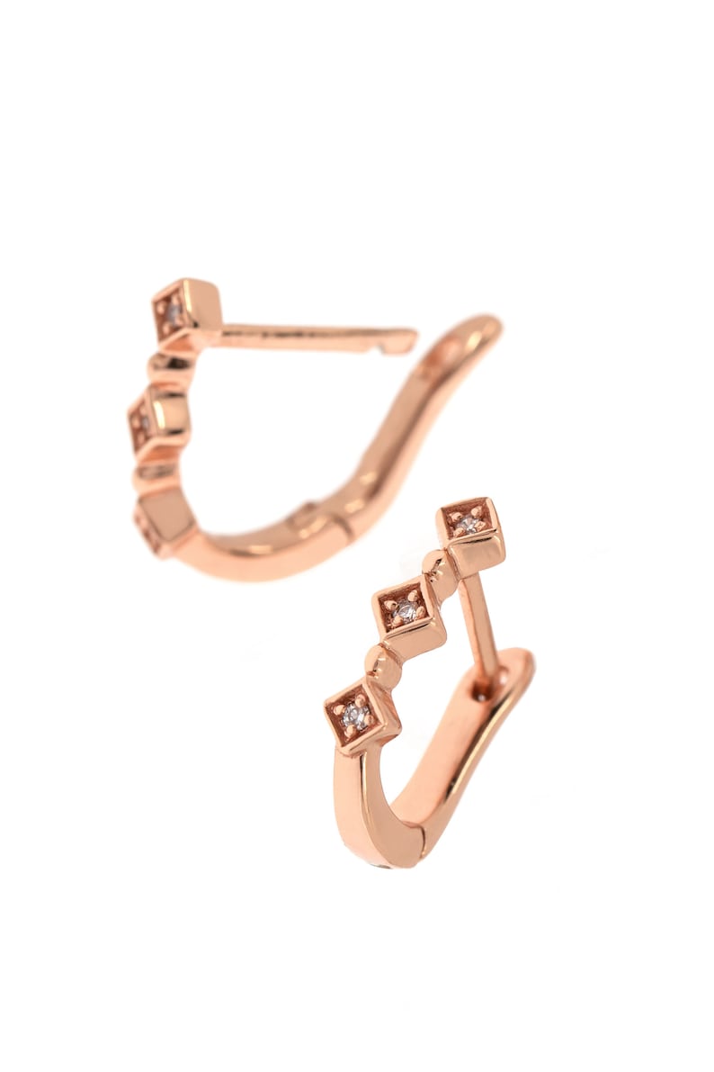 14k Gold Diamond Huggie Hoop Earrings, Minimalist Cartilage Hoop - Etsy UK