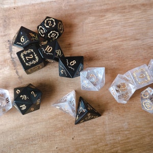 Set Mr Mrs D20 Dice | Wedding Dice | Groom and Bride | Dungeons ...