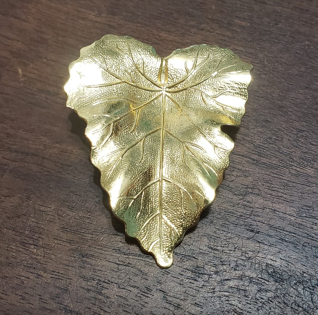Vintage Gold Leaf Brooch Golden Leaf Pin Vintage Plant Pin - Etsy