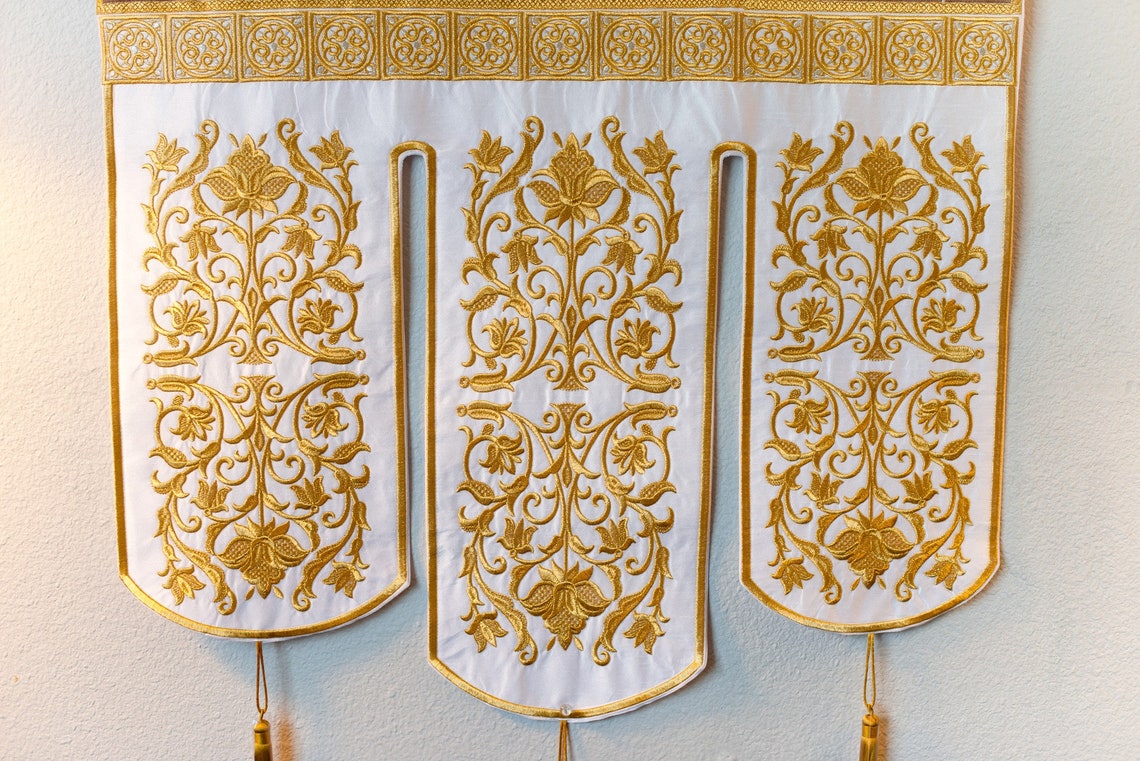 Fully-embroidered Orthodox Church Banner With the Icon Resurrection ...