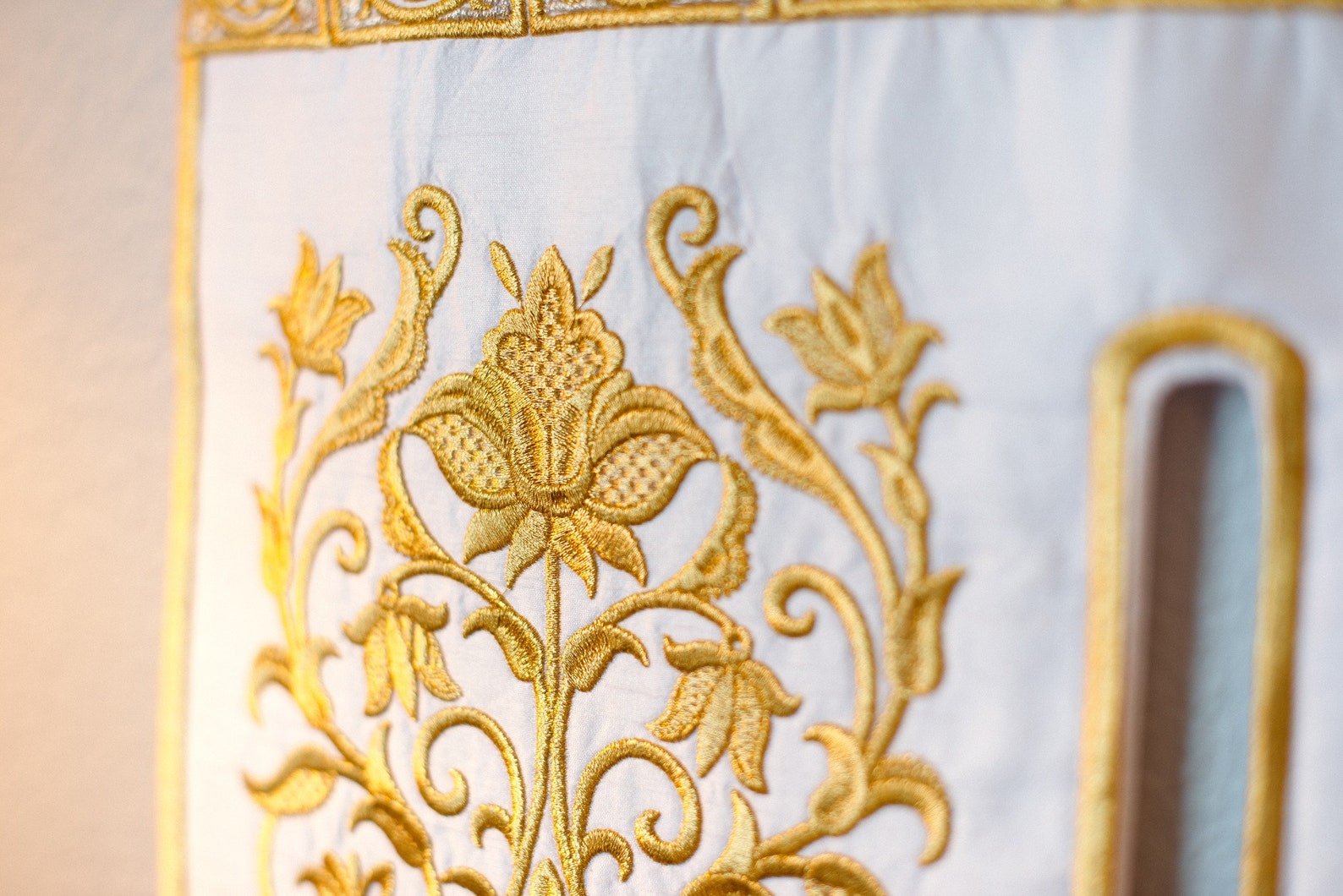 Fully-embroidered Orthodox Church Banner With the Icon Resurrection ...