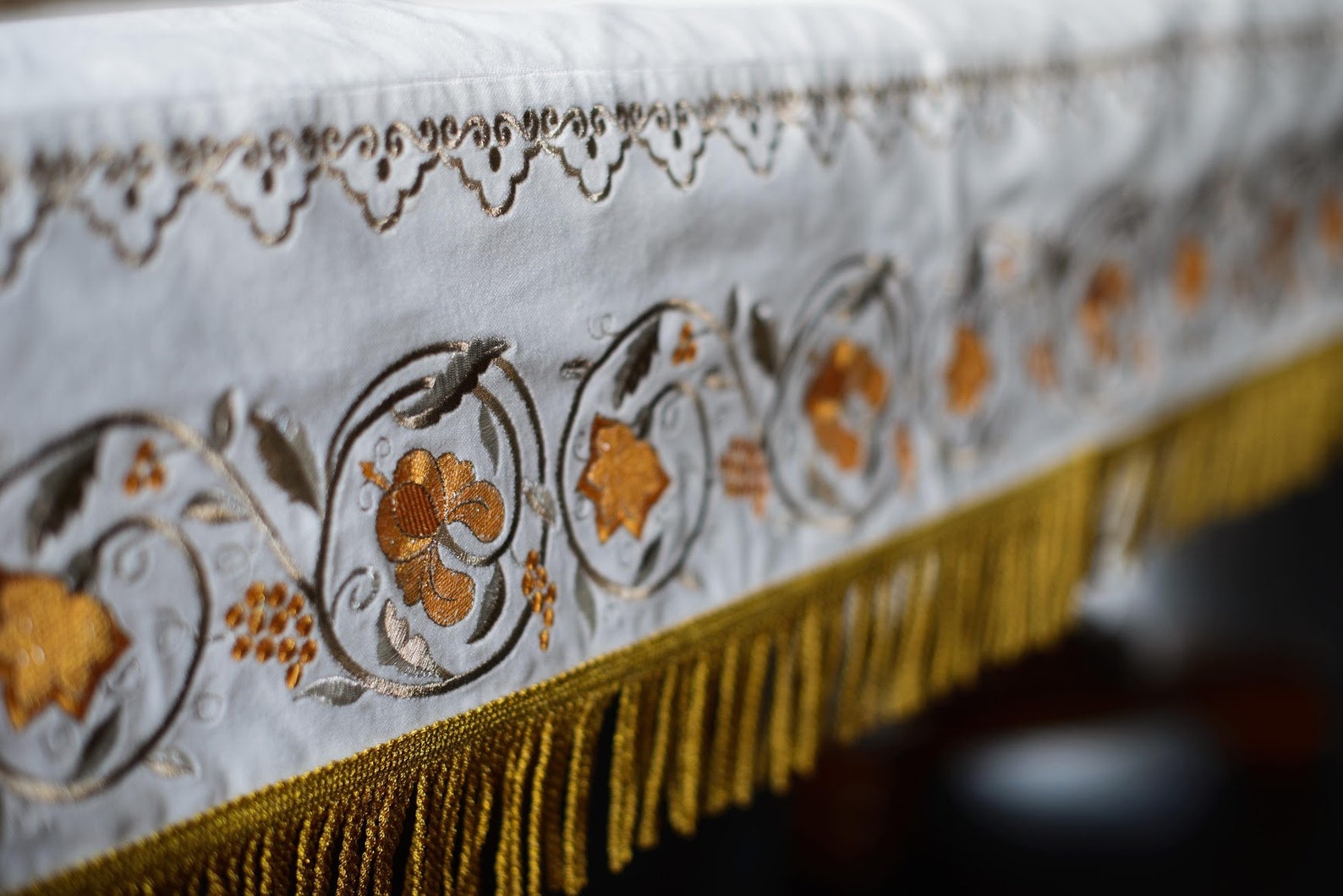 Holy Table Cover, White-gold. Fully Embroidered - Etsy