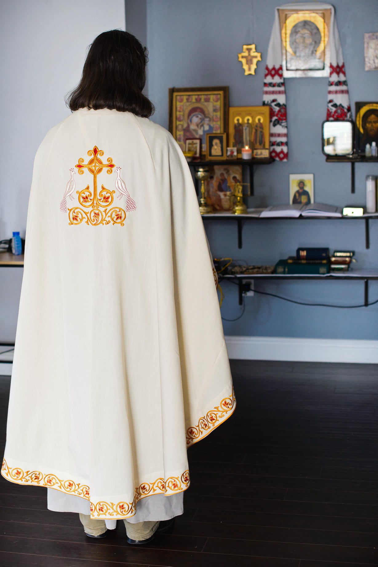 Conjunto de vestiduras de sacerdote ortodoxo totalmente bordadas, lino ...