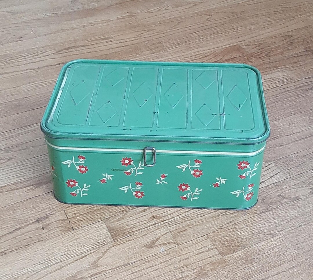 Large Vintage Tin Bread Box - Etsy