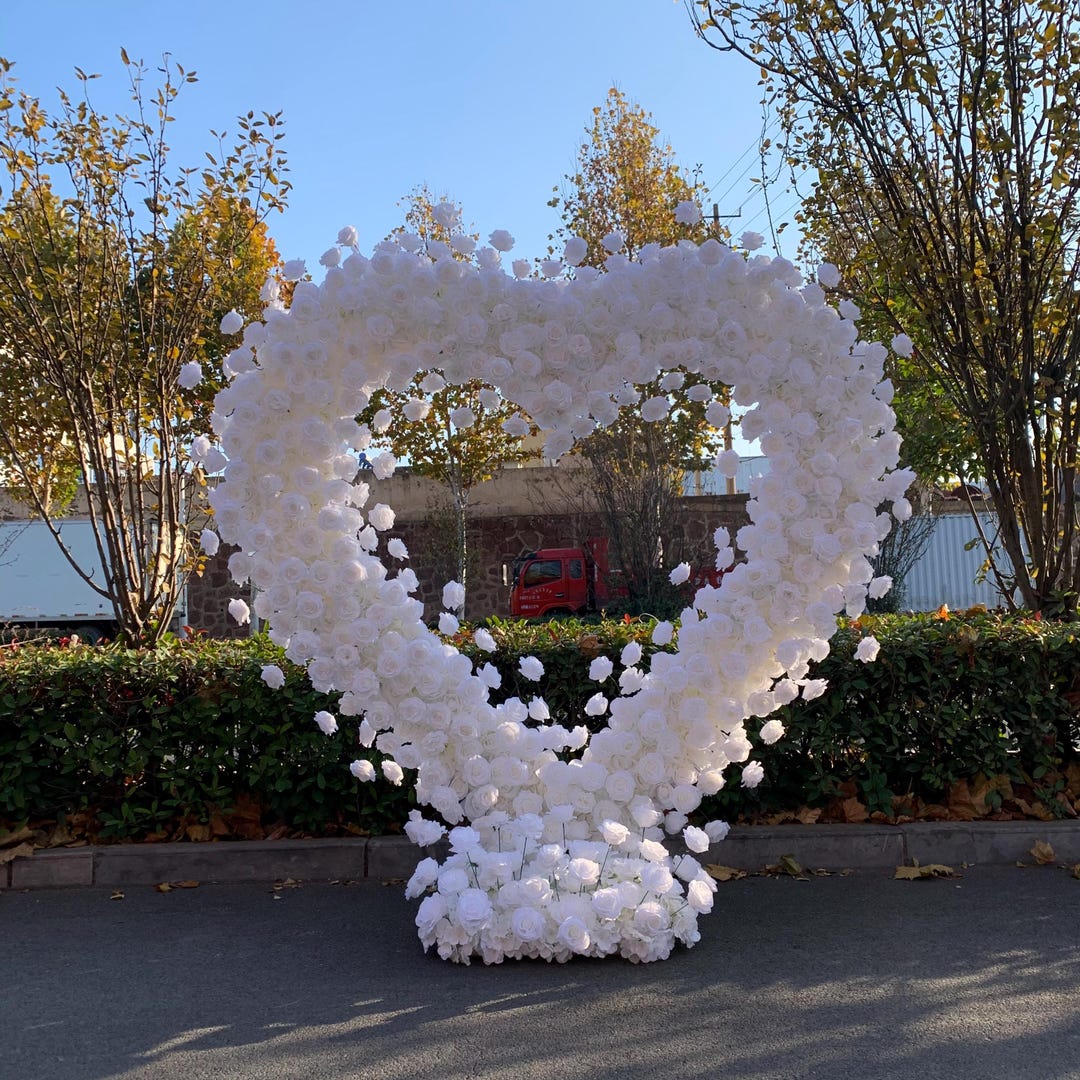 Heart Shaped Wedding Flower Arch – Ceremony Photo Booth Backdrop (6.5x6 ...