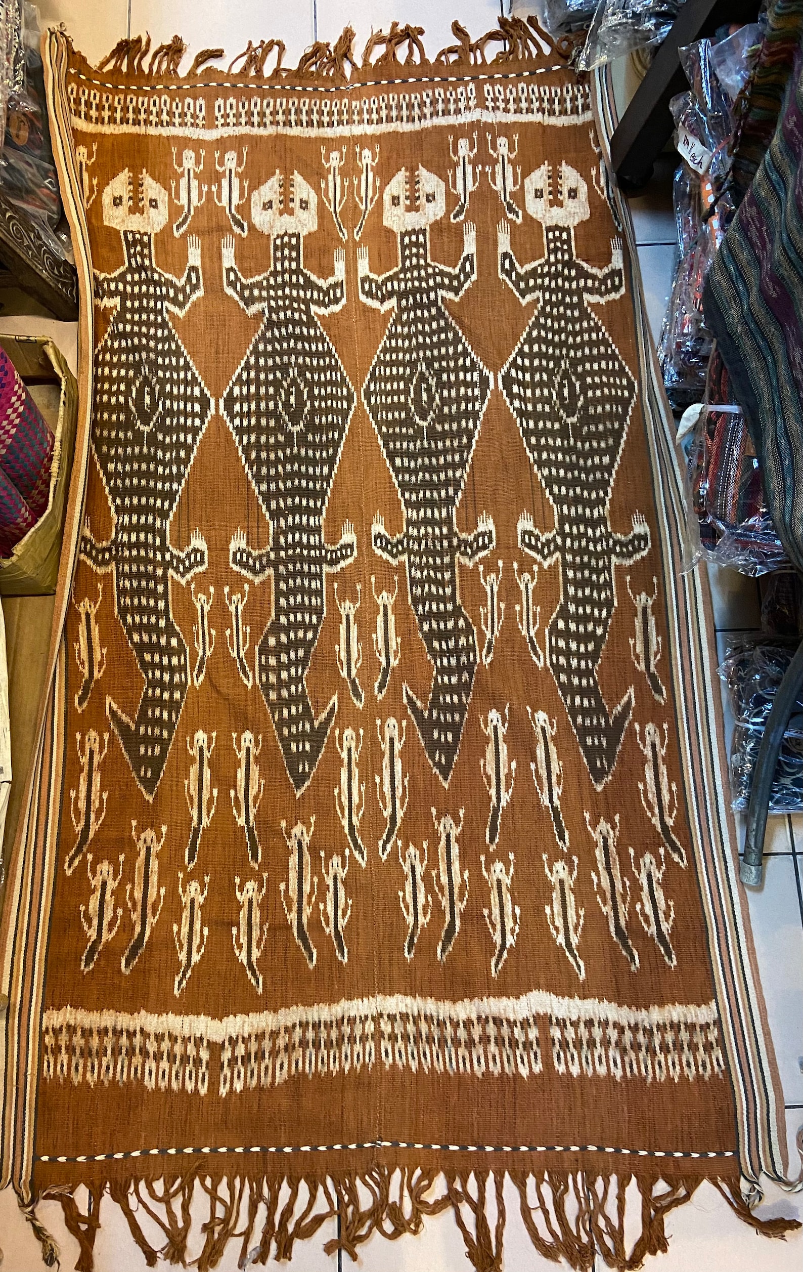 P004 Awesome Dayak Iban Charm Ritual Old Pua Kumbu Ikat Sarawak Borneo ...