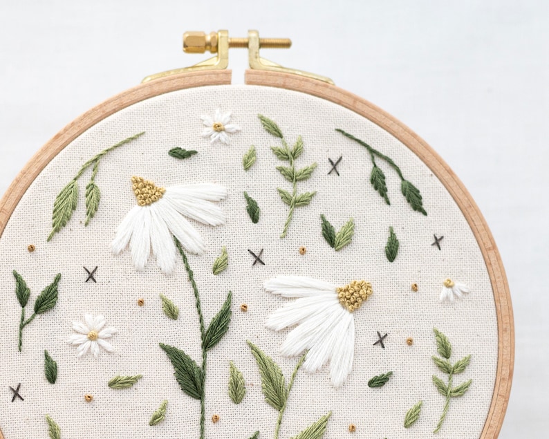 Two Daisies HAND EMBROIDERY PATTERN • Daisy Flower Pattern With ...
