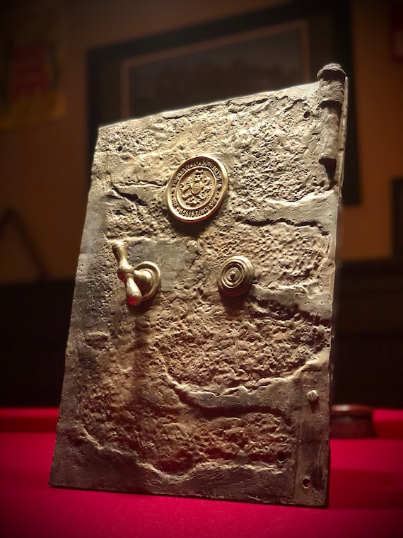 RMS Titanic Thomas Perry & Son Safe Door Artifact Replica | Etsy