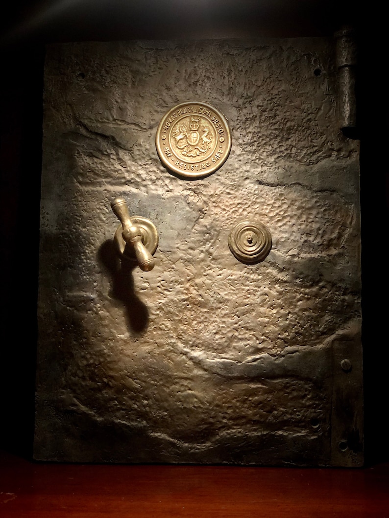RMS Titanic Thomas Perry & Son Safe Door Artifact Replica - Etsy