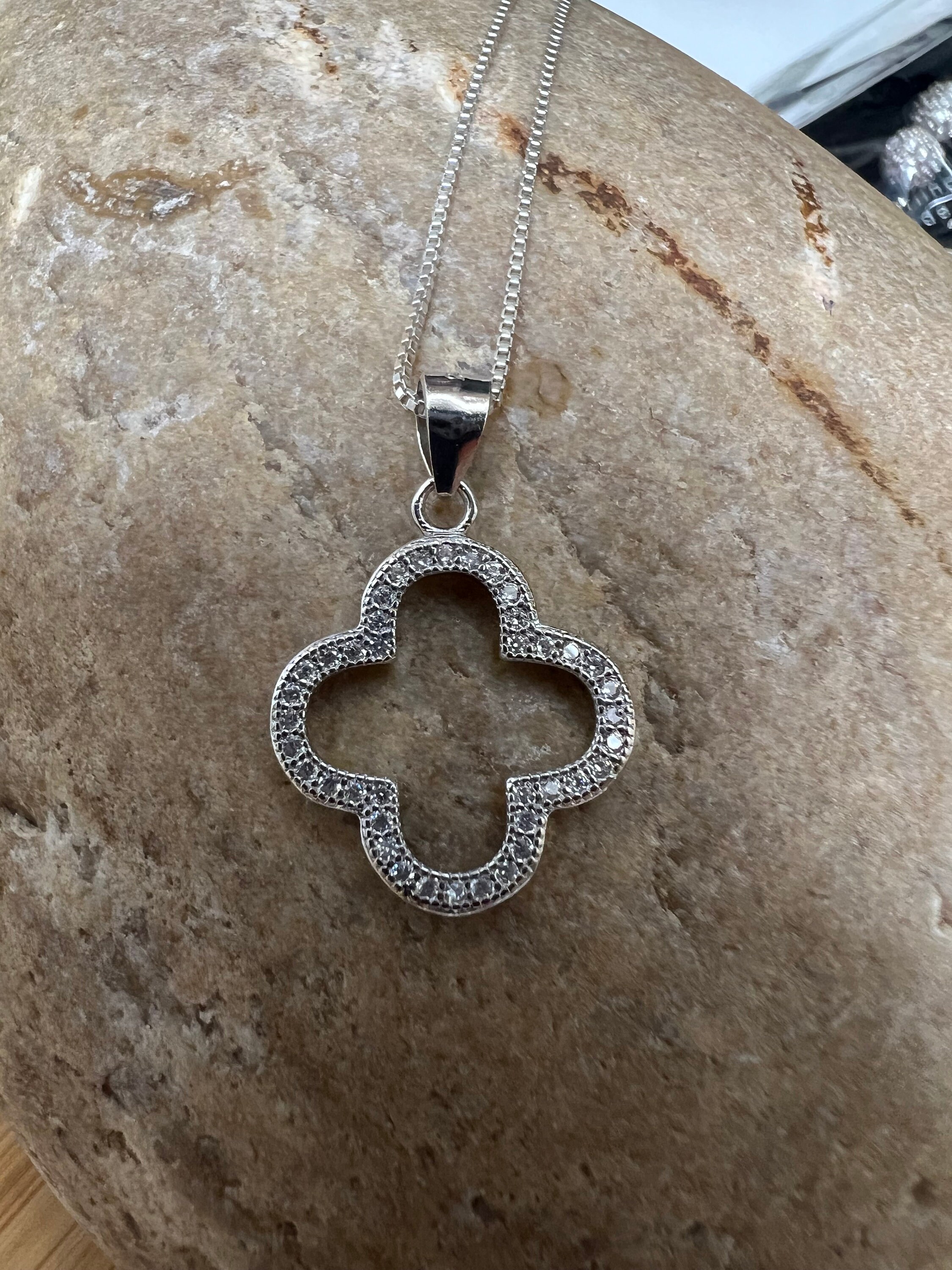 Beautiful Small Sterling Silver CZ Diamonds Flower Pendent/southwestern ...