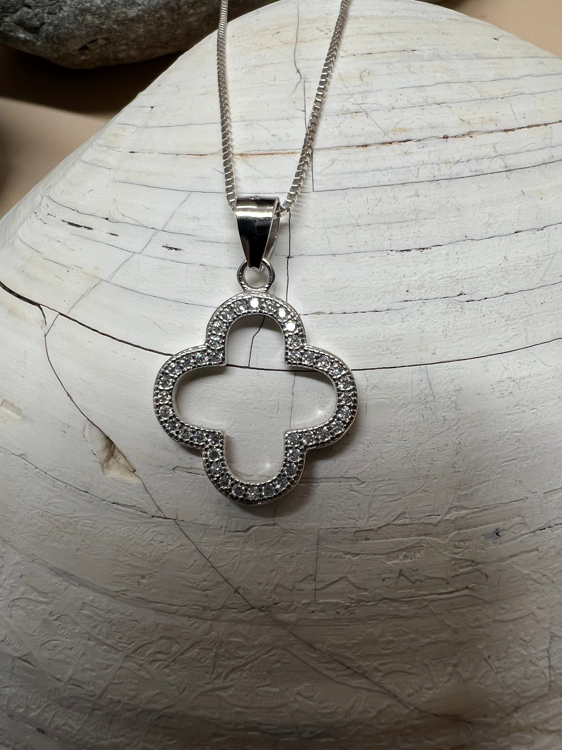 Beautiful Small Sterling Silver CZ Diamonds Flower Pendent/southwestern ...