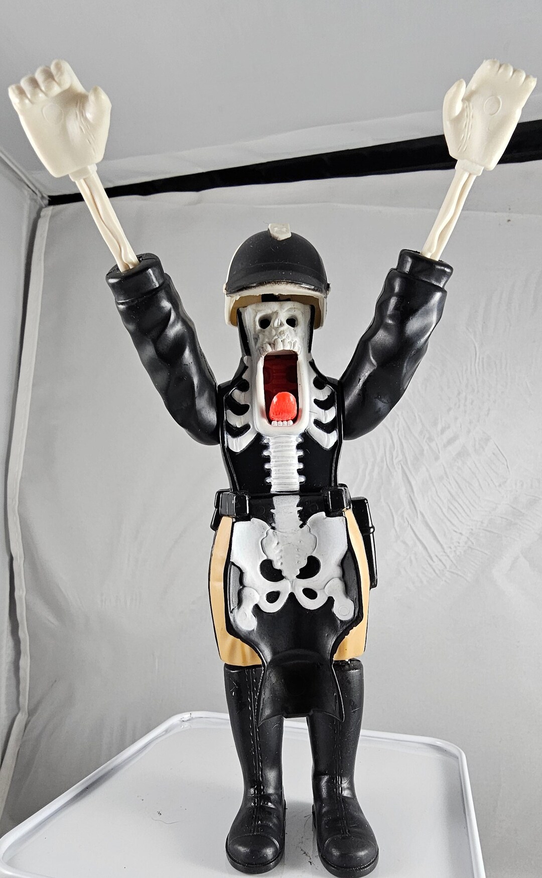 Haunted Human Figure: X-cop Ghost, Ghost Figure, Vintage Ghostbusters ...