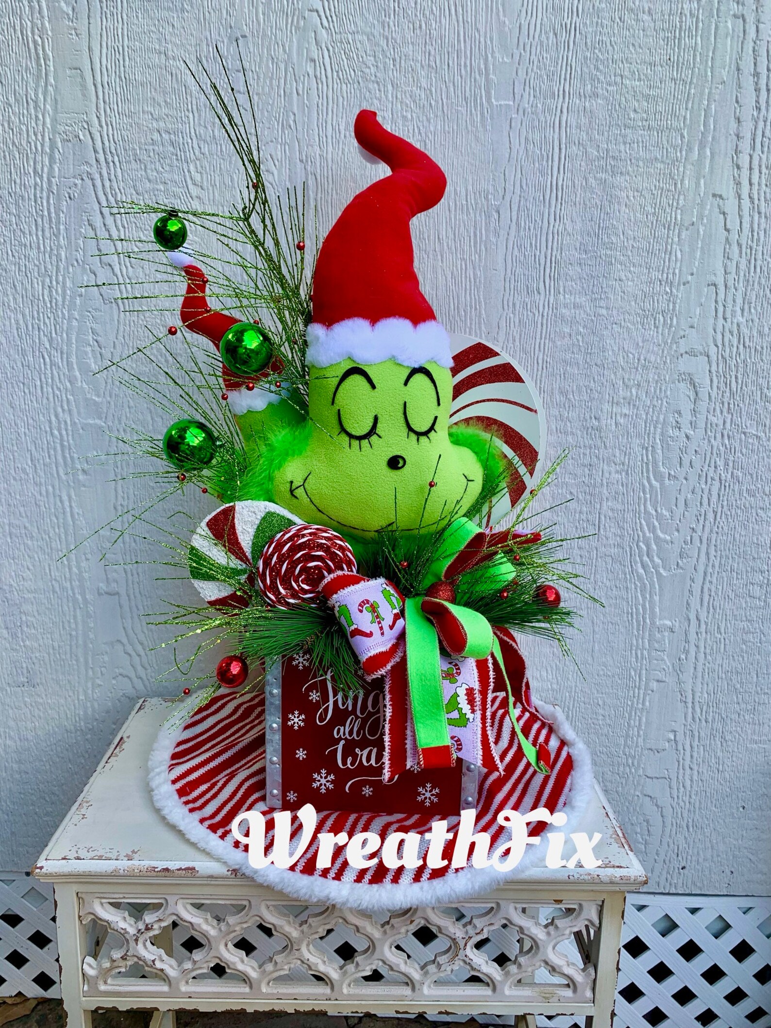 Large Grinch Like Centerpiece, Christmas Centerpiece, Holiday Table ...