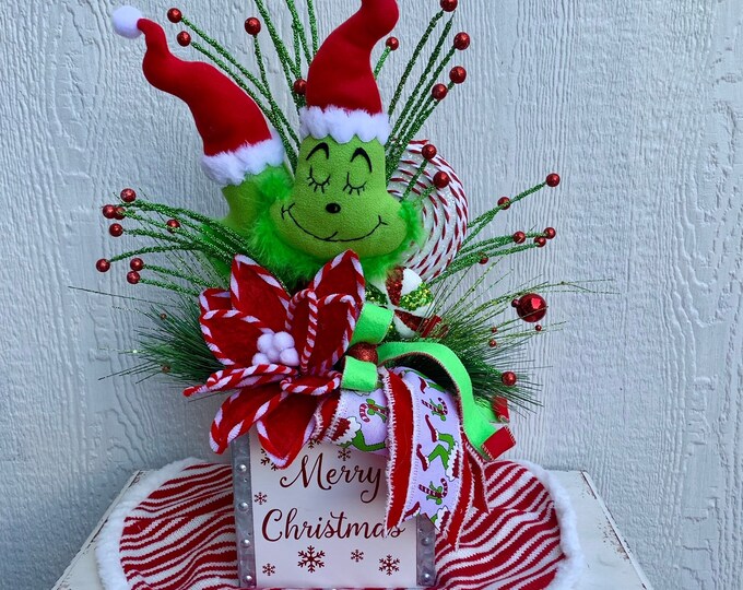 Grinch Inspired Centerpiece, Christmas Centerpiece, Holiday Table Décor ...