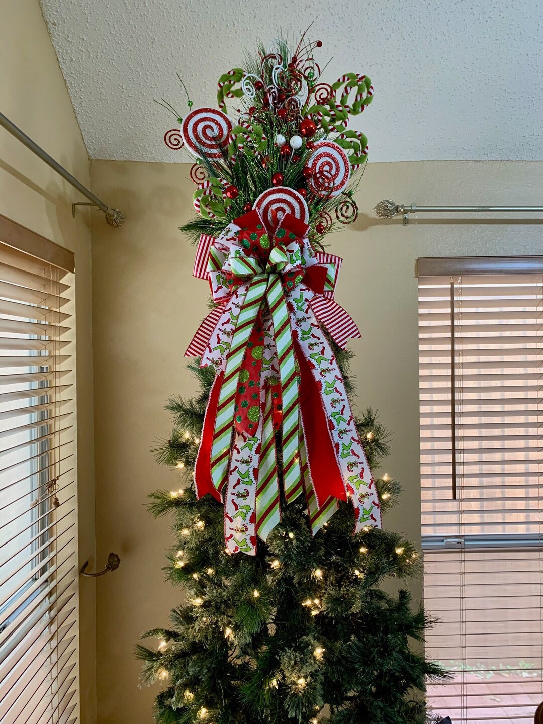 Extra Large Grinch Like Christmas Tree Topper, Large Bow, Decorated ...