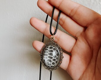 Oval Snake Necklace - Etsy
