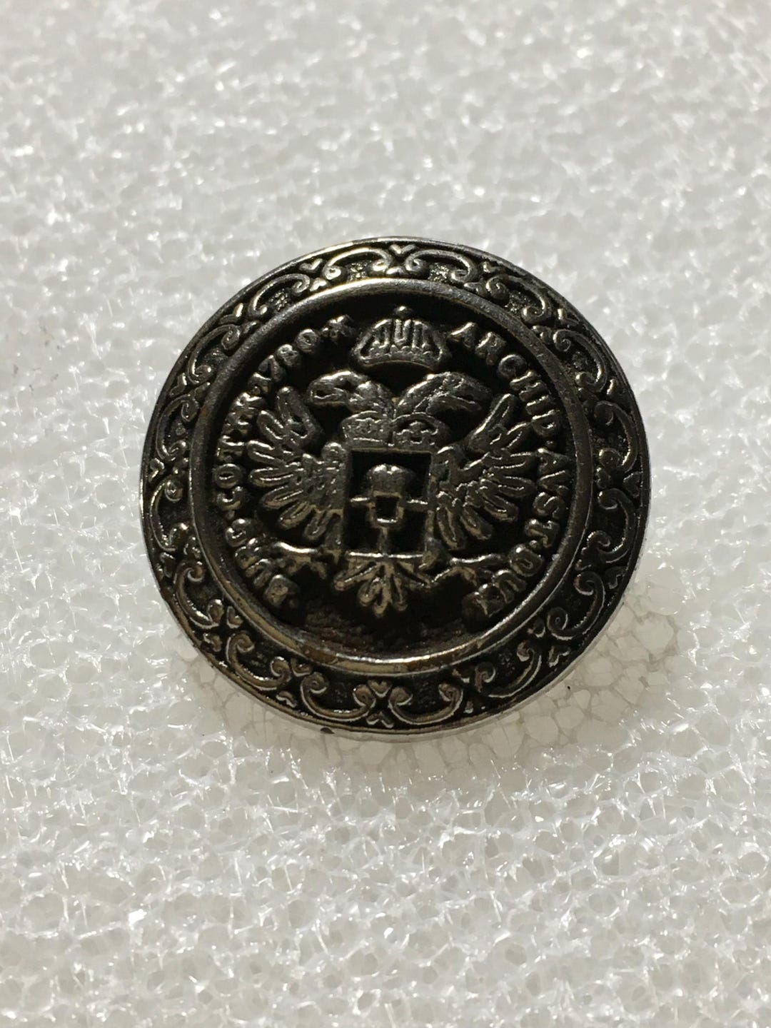 Vintage/antique Button- Burg-cottr 1780 Archid Avst.dux - Etsy