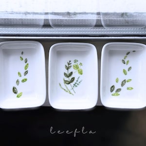 Clover, Ivy, Green Shamrock Leaves Rounded Rectangle Mini Plate ...