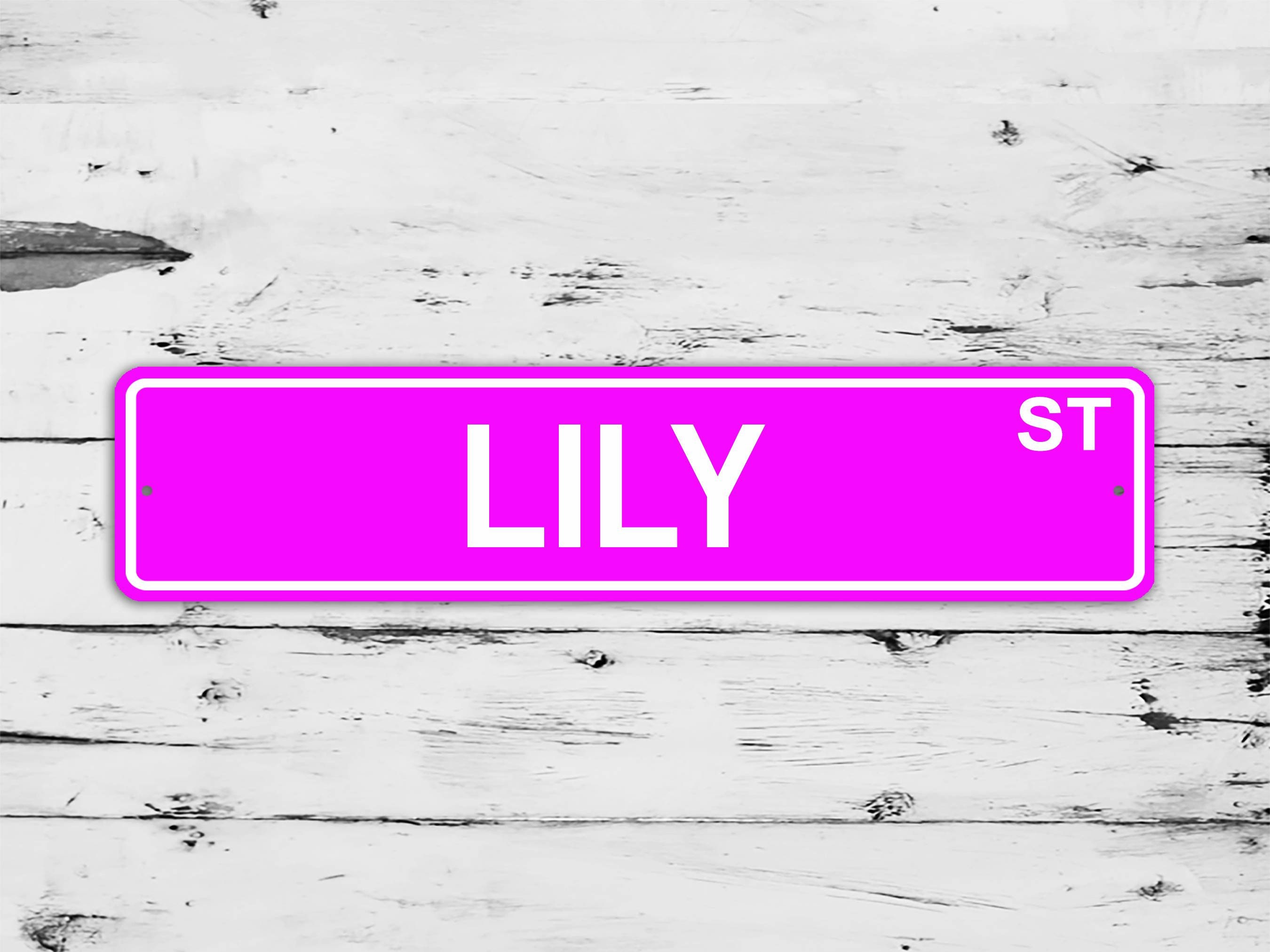 Lily Name Wallpaper