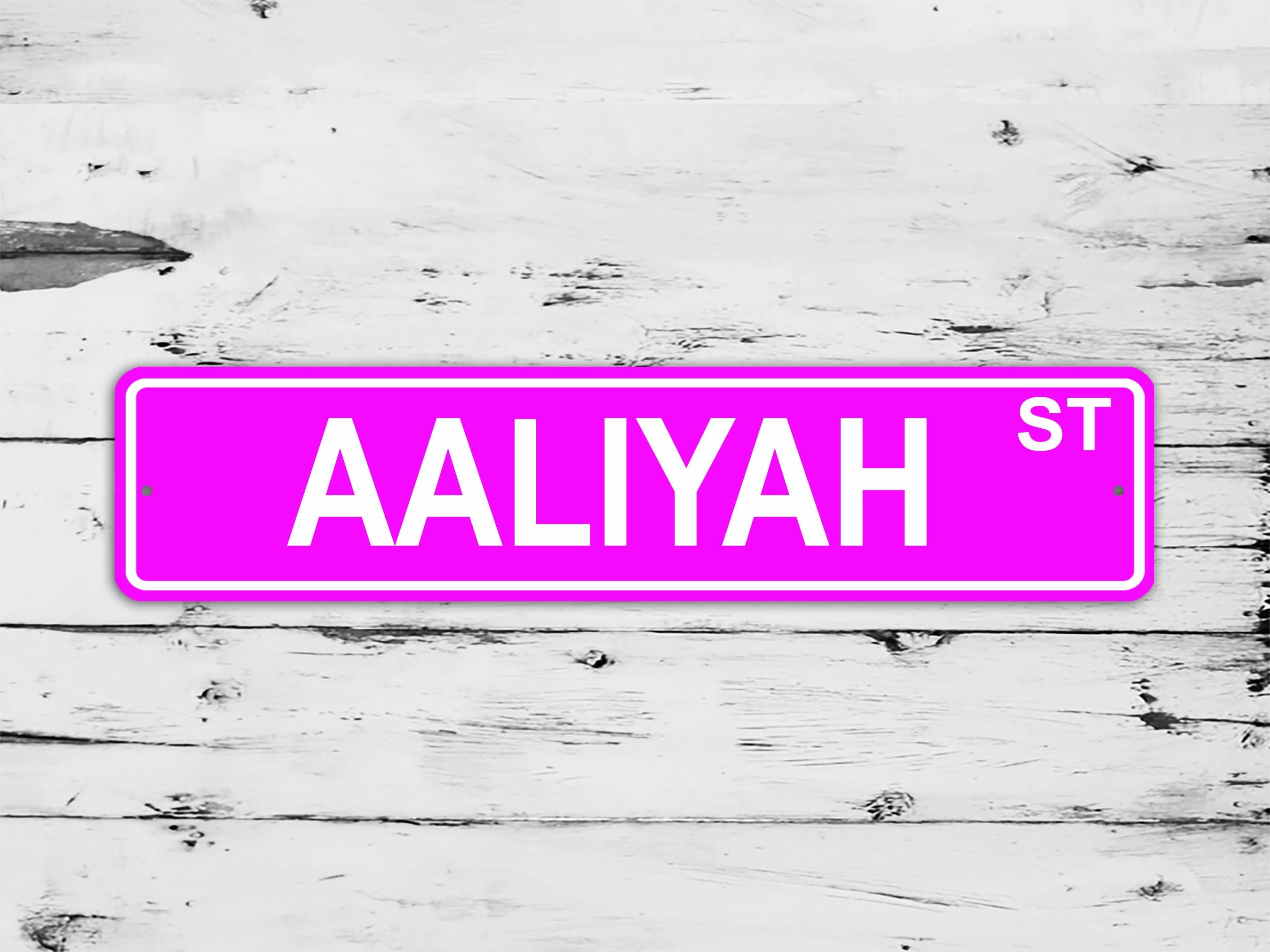 Aaliyah Name In Graffiti