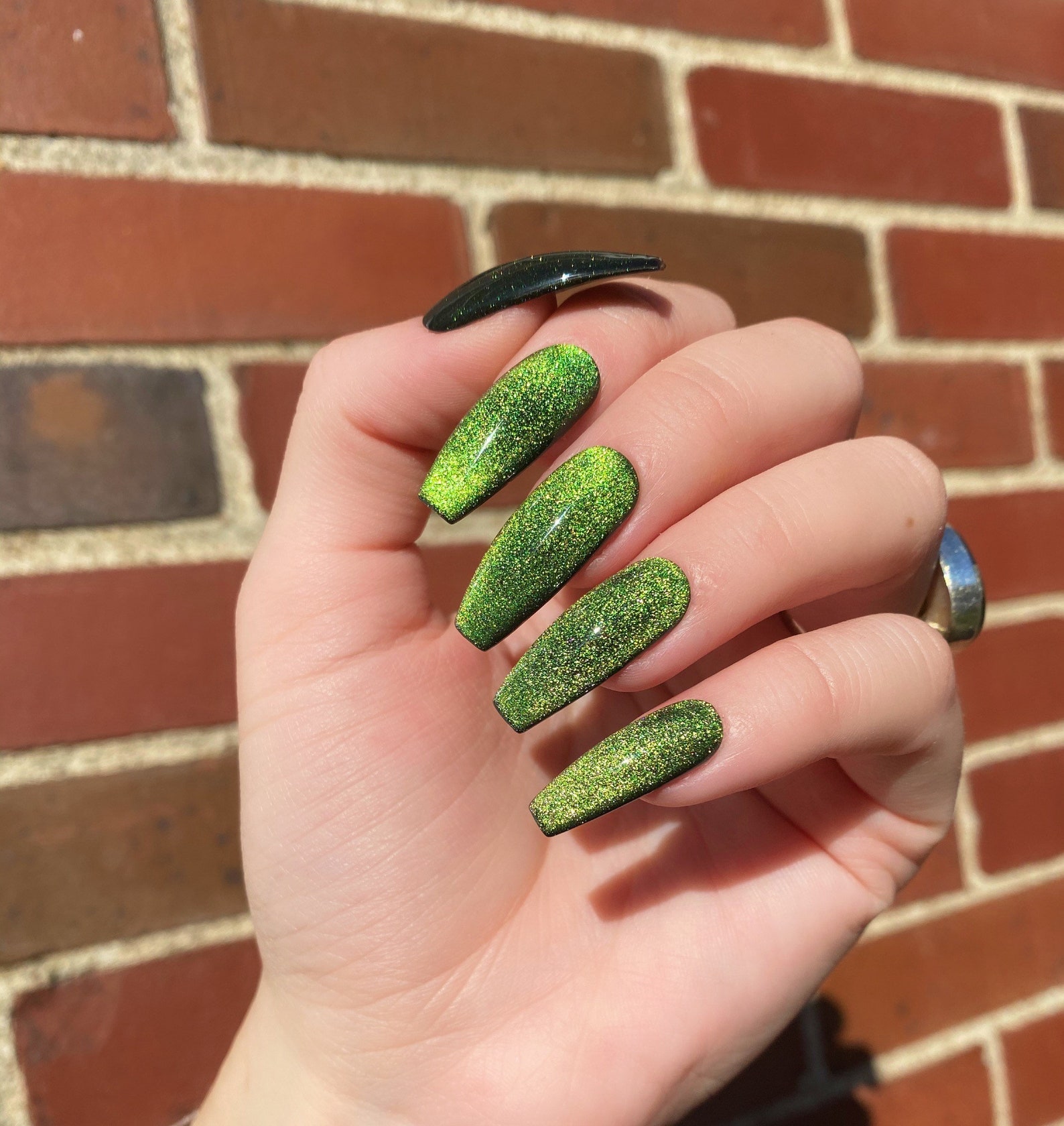 COVEN | Green Color Shifting Cat Eye Velvet Press on Nails | Witchy ...