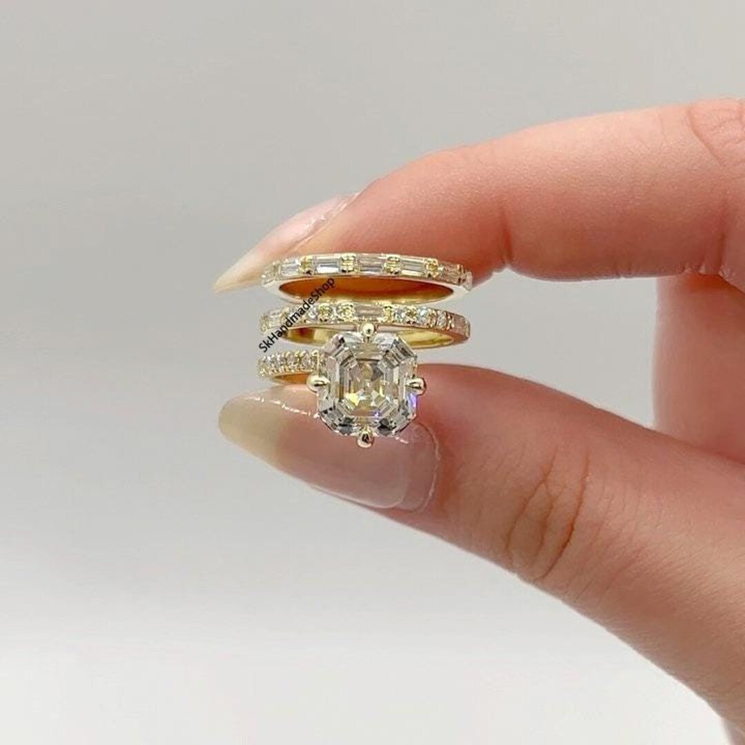 8 MM Asscher Cut Moissanite Compass Prong Set Ring, Spiral Style ...