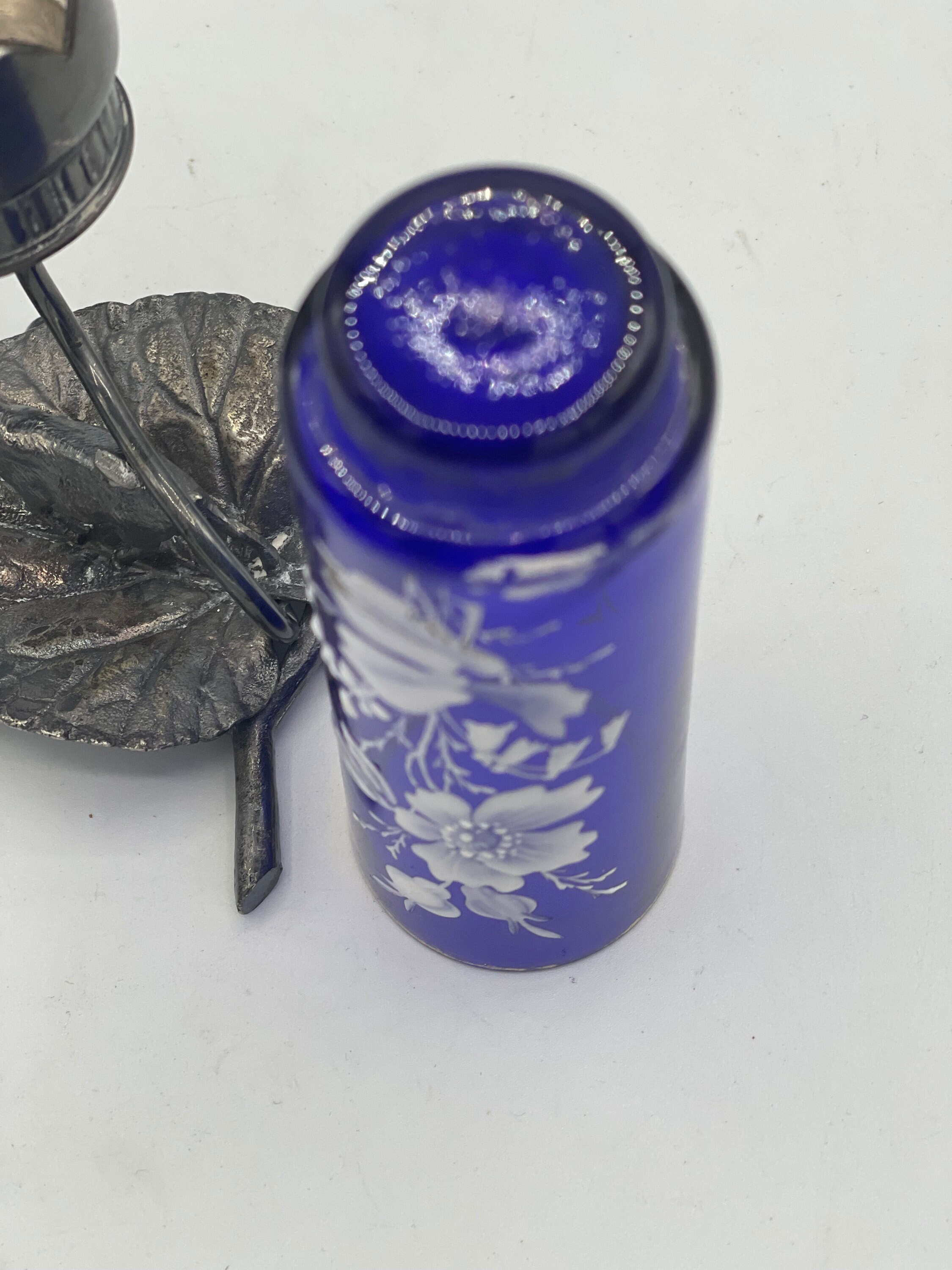Vintage Bud Vase W/ Goat on Leaf - Etsy