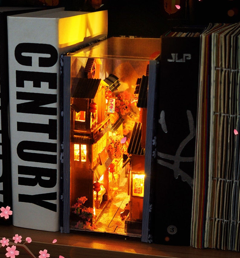 Japan Ancient Town Book Nook - Book Shelf Insert - Bookcase With Light ...