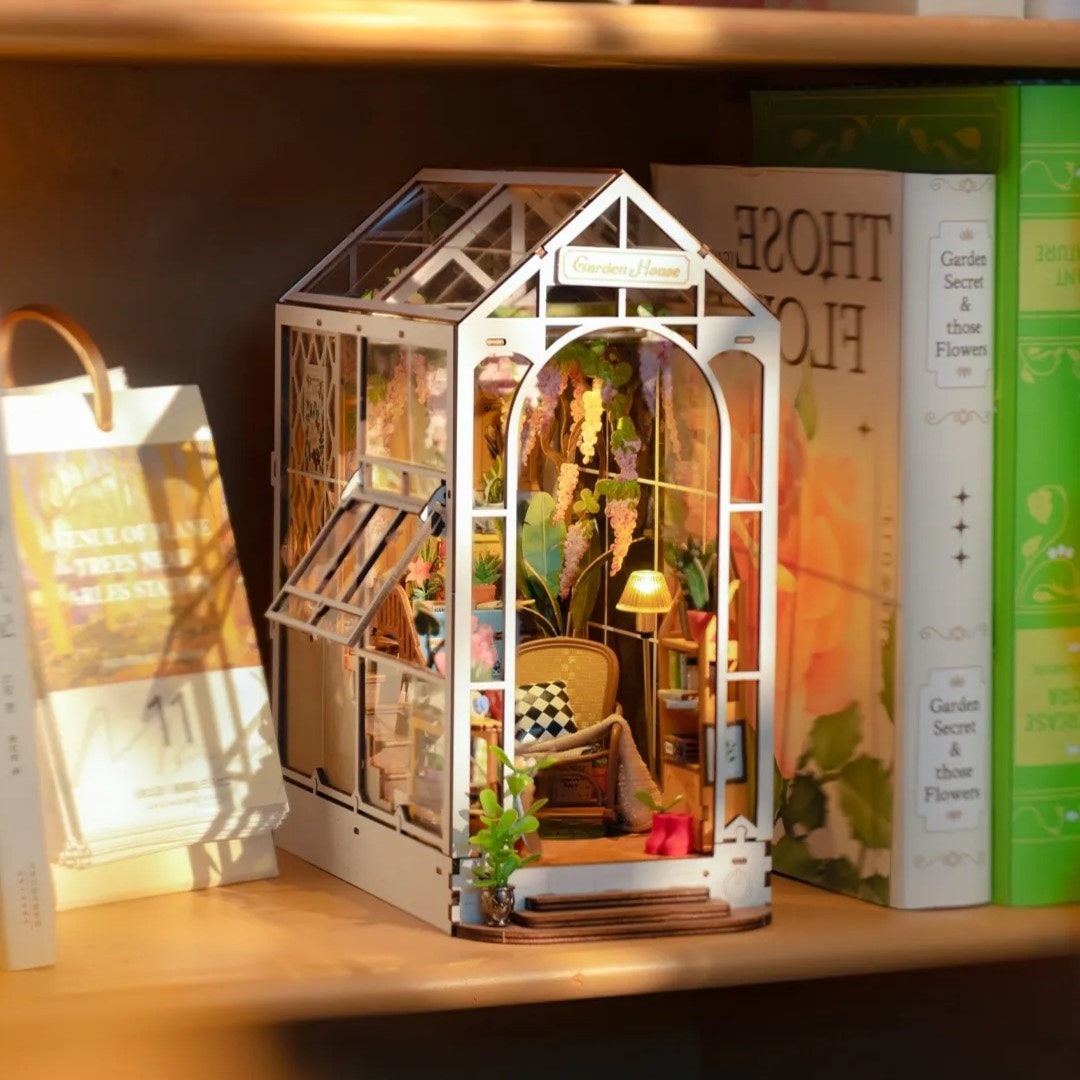 Romantic Garden Book Nook - Book Shelf Insert - Bookcase With Light ...