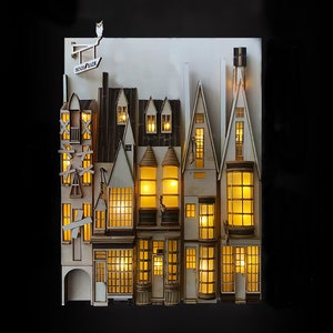 London Town Alley Book Nook - Book Shelf Insert - Bookcase With Light ...