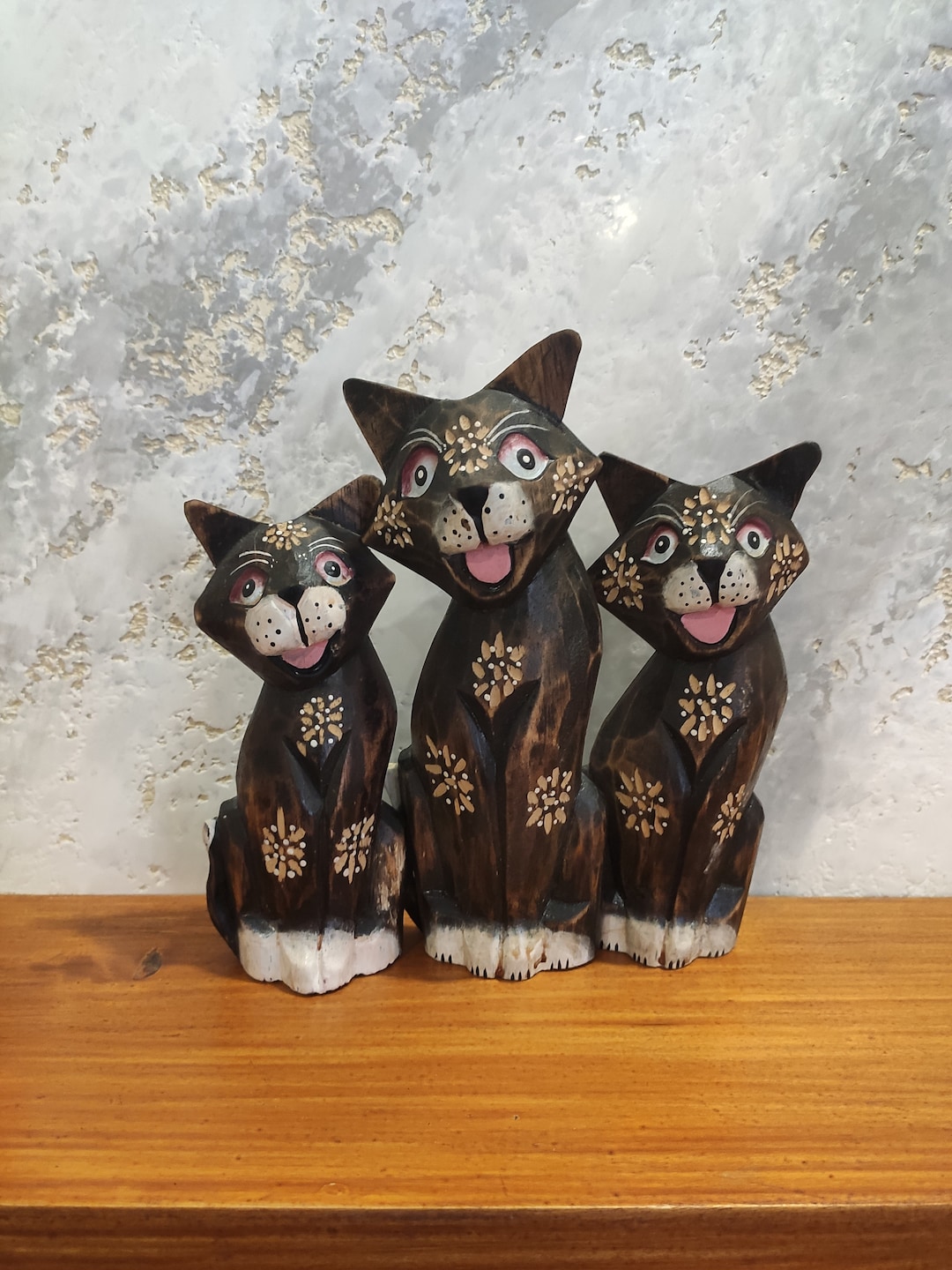 Cat Figurine / Wooden Cats Figurine Set of 3 / Hand Carved House Pet ...