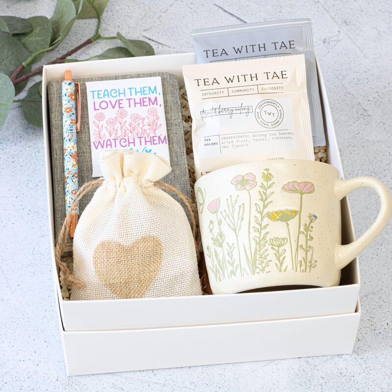 Professor Gift - 60+ Gift Ideas for 2025