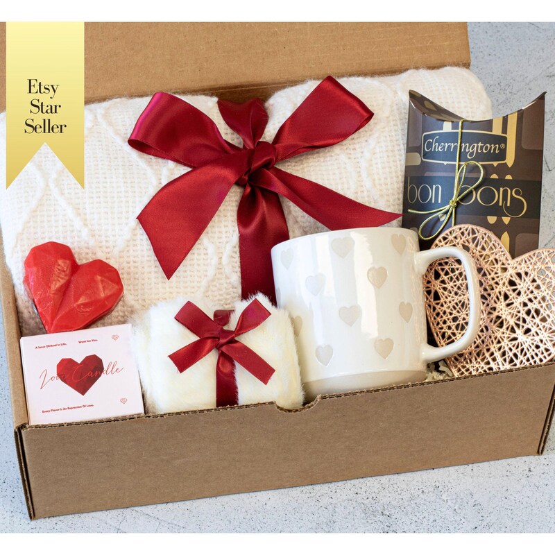 Valentine Gift Box - 60+ Gift Ideas for 2025