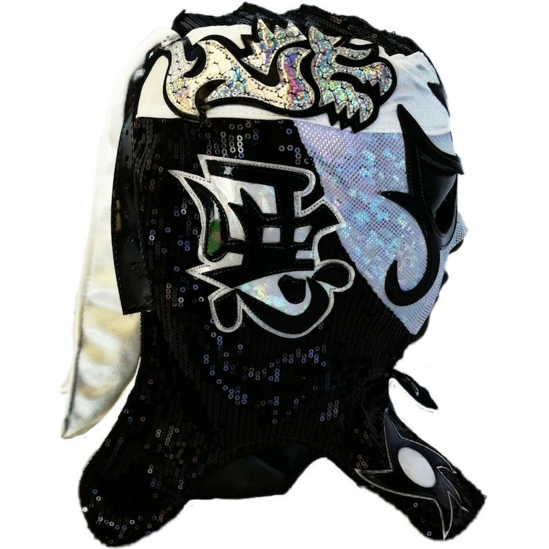 SIGNED Penta 0M Zero Fear Pentagon Mexican Wrestler Semi Pro Mask Lucha ...