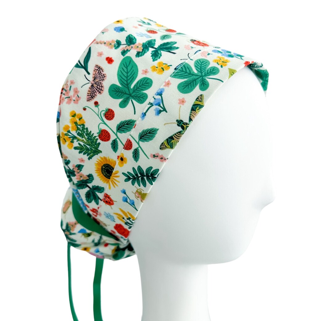 Rifle Paper Co Scrub Cap Curio in Cream With Gold Metallic Shimmers ...