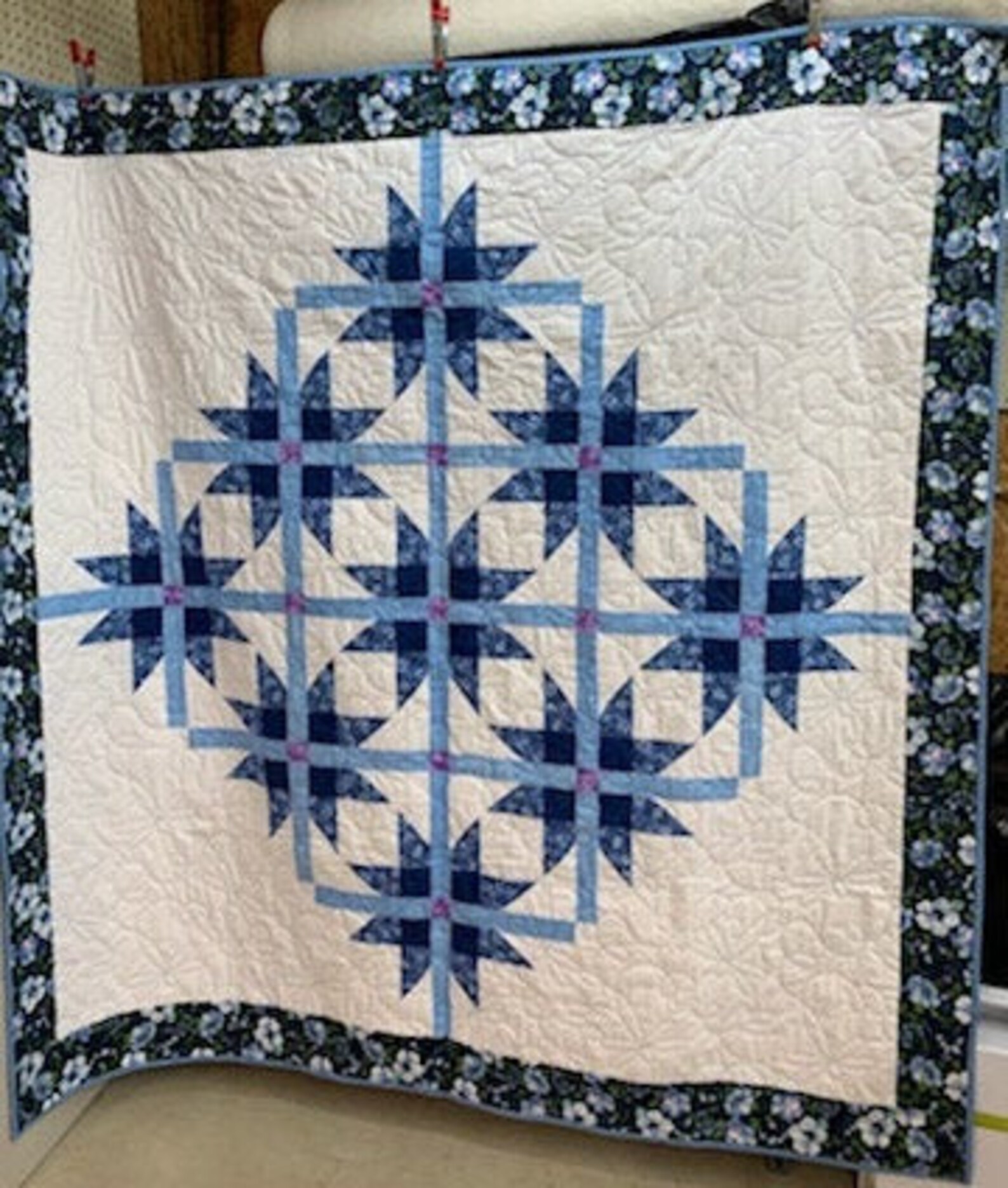 Cathedral Star Quilt - Etsy