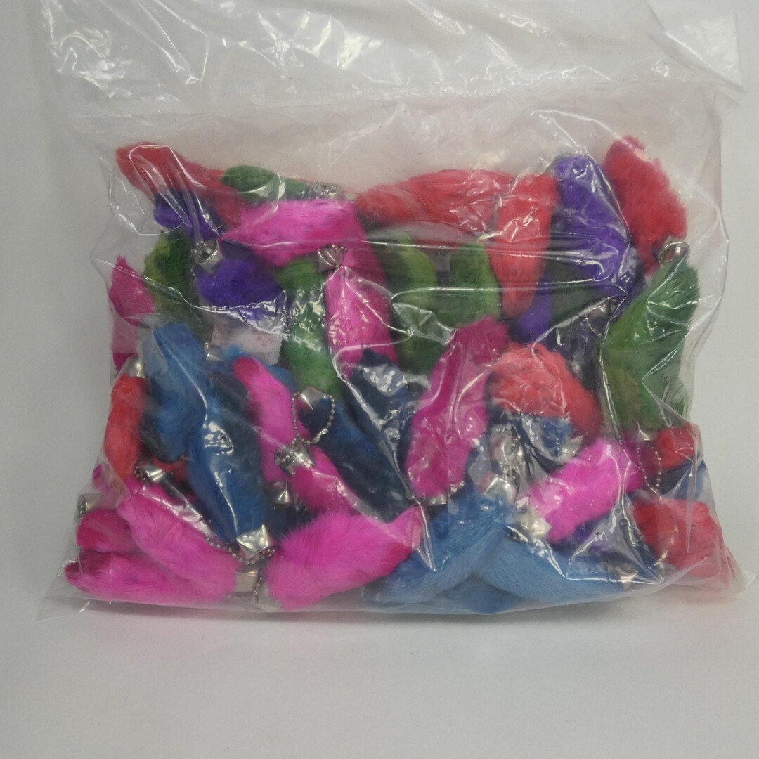 Bulk 25 New Lucky Rabbits Foot Key Chain, Zipper Pull, Charm 5 ...