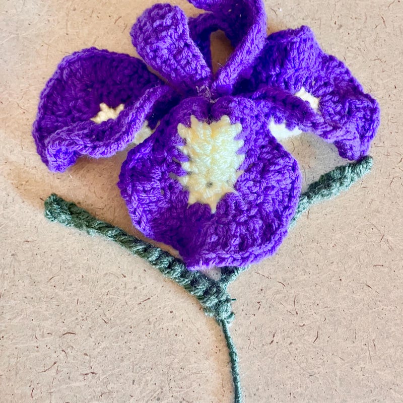 Realistic Iris Bouquet - Etsy