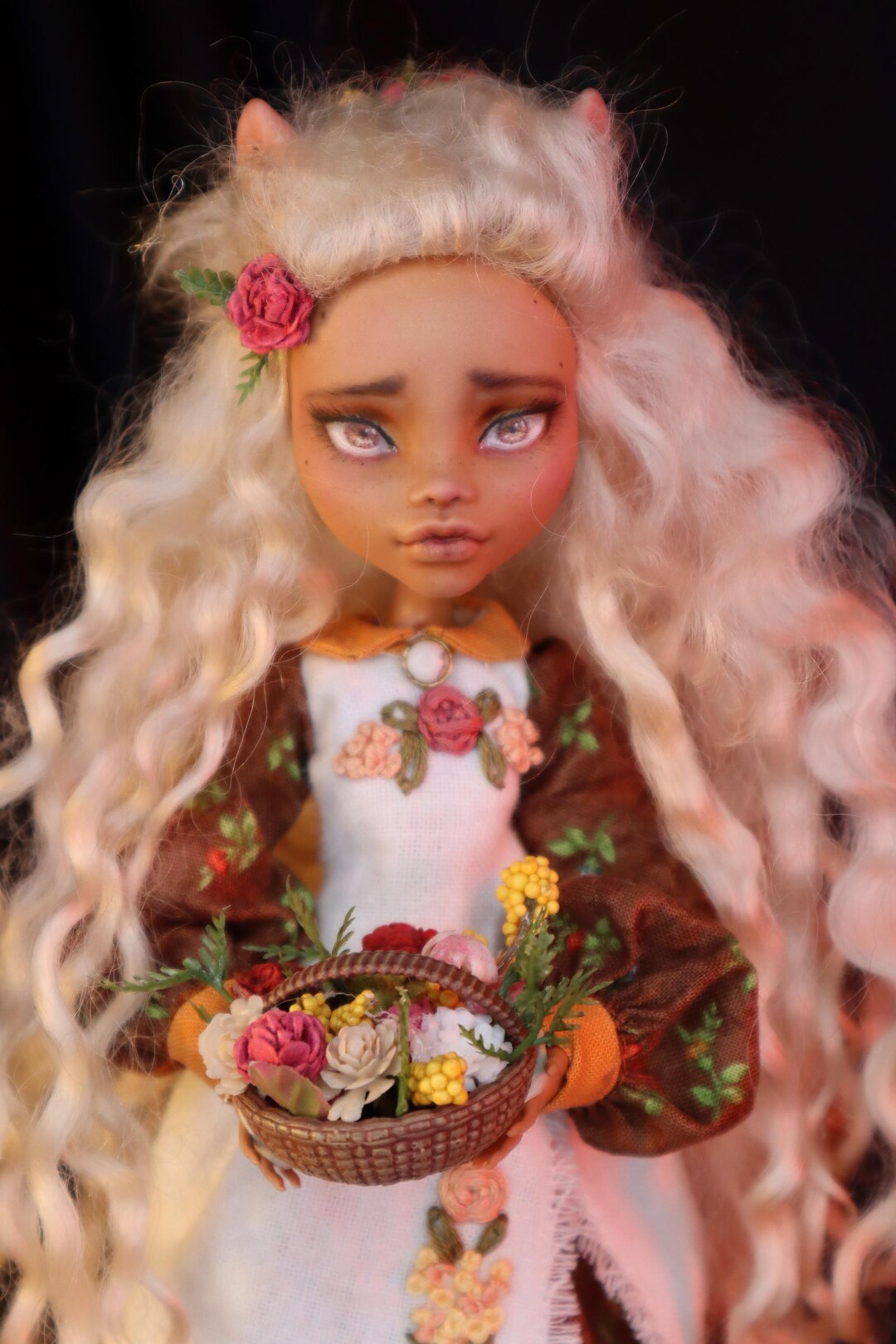OOAK Marigold Thistlebrook Art Doll, Repainted Clawdeen Doll - Etsy