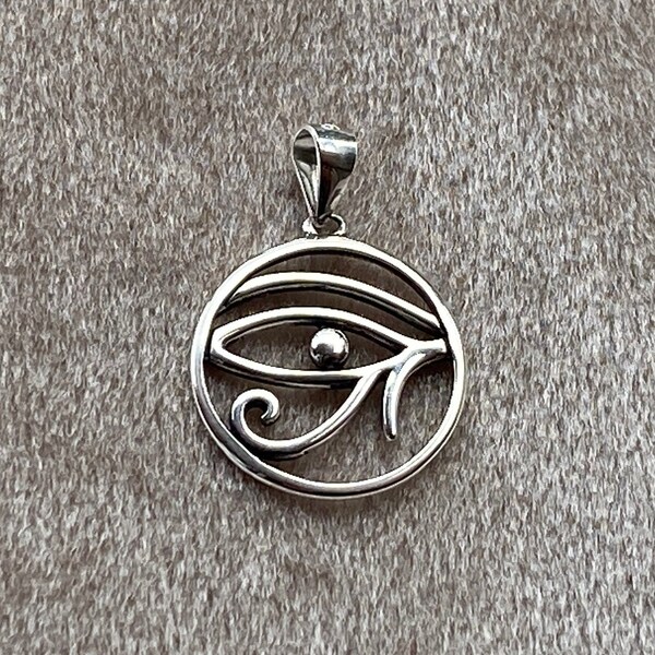 Eye of Horus Pendant - Etsy