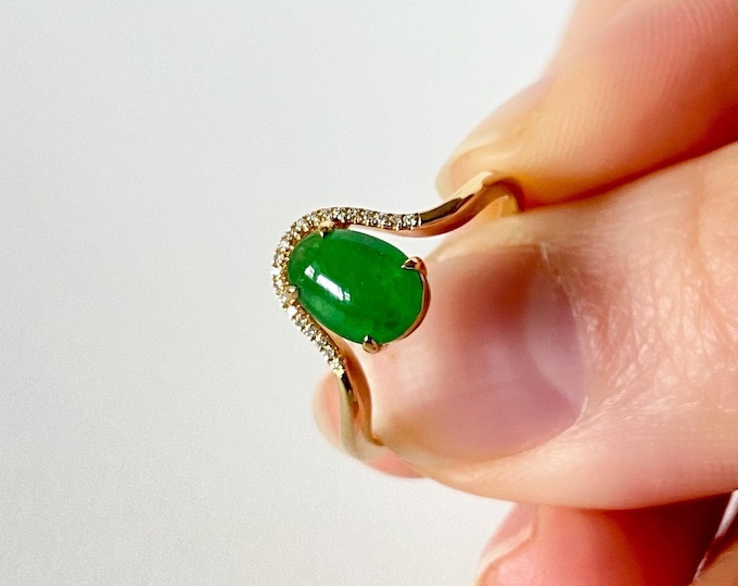 Solitaire Burmese Grade-a Imperial Green Jade 18k Yellow Gold - Etsy