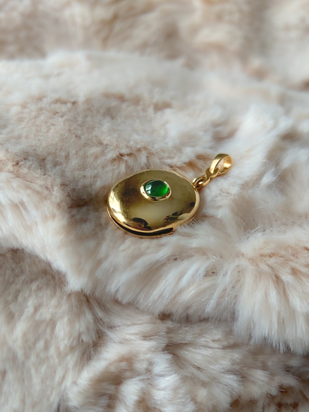Jade 18k Gold Locket - Etsy