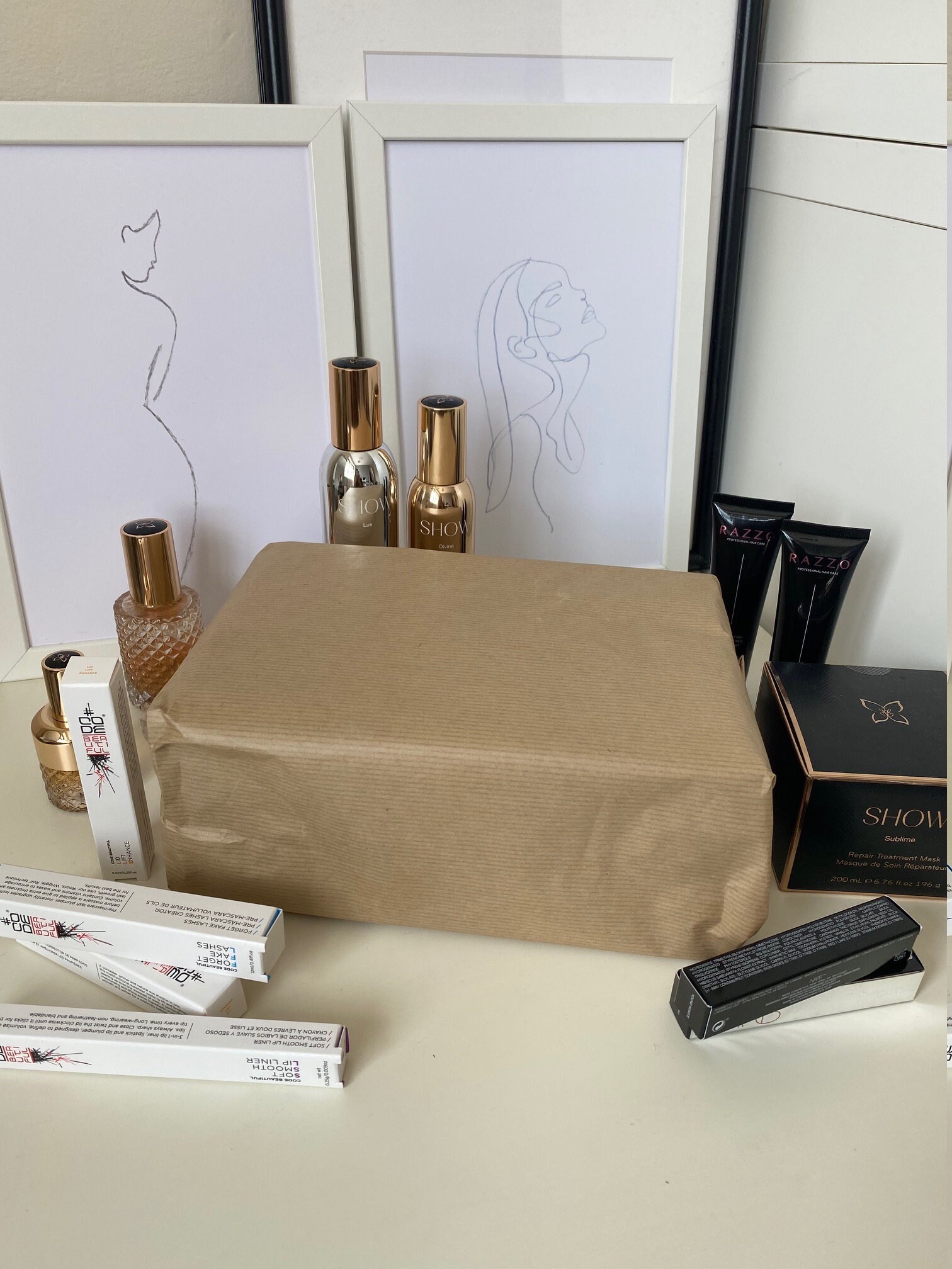 Mystery Beauty Box Gift, Luxury Beauty and Makeup Box, Skincare and ...